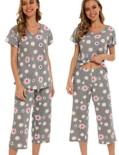 ENJOYNIGHT Women's Pajama Short Sleeve Sets Top with Capri Pants Sleepwear Sets Loungewear(X-Large,Flower)