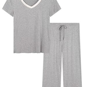 Joyaria Womens Summer Cooling Pajamas/Pjs Short Sleeve Capri Bamboo Pjs Ultra Soft Lightweight Sleepwears Set Petite (Light Gray, Small)