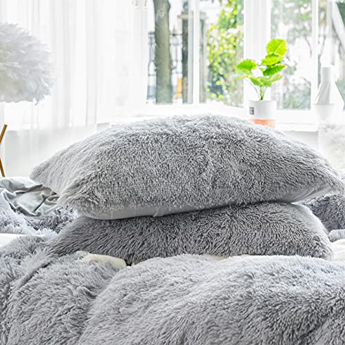 LUOYUAN Plush Shaggy Duvet Cover Set 3 Pieces Aesthetic Fluffy Comforter Cover Set Ultra Soft Crystal Velvet（1 Faux Fur Comforter Cover + 2 Faux Fur Pillowcases）,Zipper Closure(Queen，Light Grey)