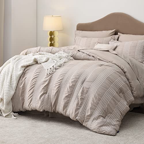 Bedsure Bed in a Bag Queen - Queen Comforter Set 7 Pieces Stripes Seersucker Bedding Set, Soft Lightweight Down Alternative Comforter, Queen Bed Set (Khaki, Queen 88 x 88 Inch)