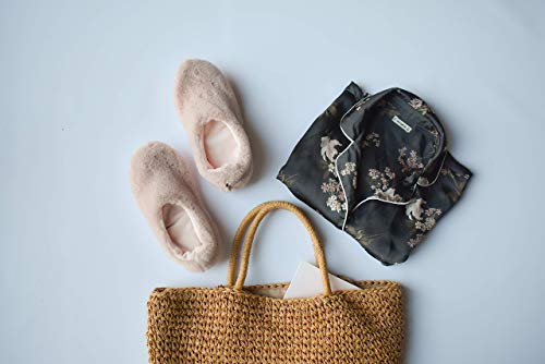 Pantuss dusty pink  ballerina style cozy indoor house slippers for women with relaxing herbal insoles filled with lavender and flax seeds for a warming aromatherapeutic effect.