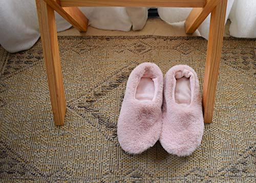 Pantuss dusty pink  ballerina style cozy indoor house slippers for women with relaxing herbal insoles filled with lavender and flax seeds for a warming aromatherapeutic effect.