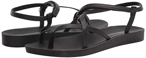 Amazon Essentials Women's Strappy Footbed Sandal, Black, 7.5