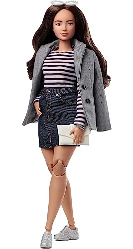 Barbie Signature @BarbieStyle Fully Poseable Fashion Doll (11.5-in Brunette, Curvy) with 2 Tops, Skirt, Pants, Coat, Jacket, 2 Pairs of Shoes & Accessories, Gift for Collector