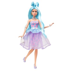 Barbie Extra Doll & Accessories Set with Pet, Mix & Match Pieces for 30+ Looks, Multiple Flexible Joints, Kids 3 Years Old & Up, GYJ69