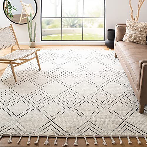 Safavieh Casablanca Collection Accent Rug - 4' x 6', Ivory & Black, Handmade Moroccan Boho Wool Braided Tassel, Ideal for High Traffic Areas in Entryway, Living Room, Bedroom (CSB676Z)