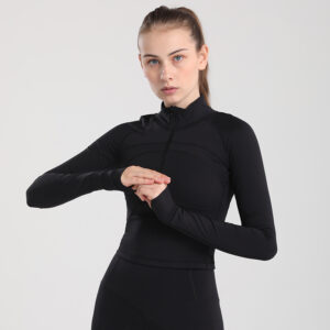 ZHENWEI Women's Yoga Jacket 1/2 Zip Athletic Long Sleeve Running Top with Thumb Holes Black M