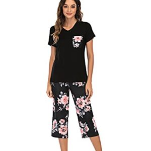 iChunhua Comfy Lounge Sets for Women Short Sleeve V-Neck Tops and Floral Print Wide Leg Pants Loose Nightwear Capri Pajama Set Soft Pj Black M