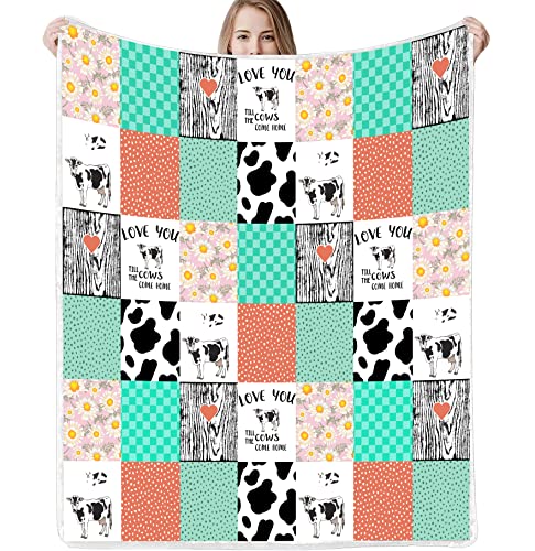 WGFAKJMO Cow Blanket Cute Cow Print Blanket Cow Beding Sherpa Fleece Throw Blanket Farm Animals Blanket Warm and Plush Cow Print Throw Blankets for Bed Sofa Travel Couch（Green，(50 x 60 in)）