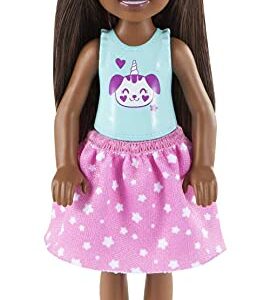 Barbie Chelsea Swing Set Playset with Chelsea Doll (6 in Brunette) Wearing Star-Print Skirt, Pet Puppy, Swing & Slide, Gift for 3 to 7 Year Olds