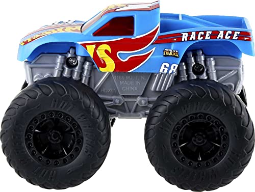 Hot Wheels Monster Trucks Roarin’ Wreckers, 1 1:43 Scale Truck with Lights & Sounds, Plays Truck's Theme Song, Toy for Kids 3 Years Old & Older