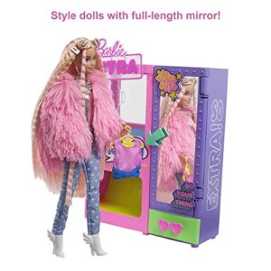 Barbie Extra Surprise Fashion Playset with 20 Pieces Including Pet Poodle, Closet and Push-Button Feature That Dispenses Fashion Accessories, Gift for 3 Year Olds & Up