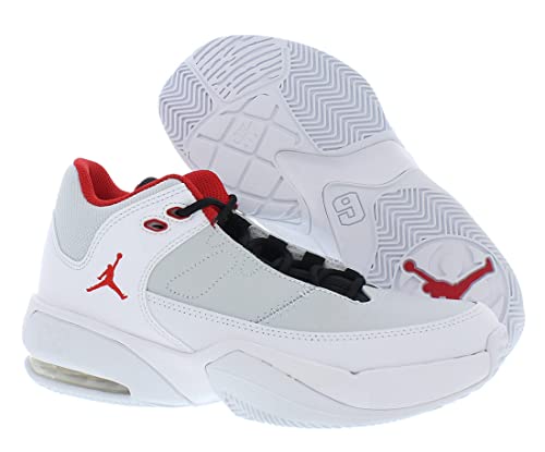 Jordan Boy's Max Aura 3 (Big Kid) White/University Red/Pure Platinum/Black 4 Big Kid M