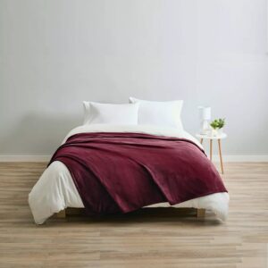 Sunbeam King Size Electric Fleece Heated Blanket in Garnet with Dual Zone