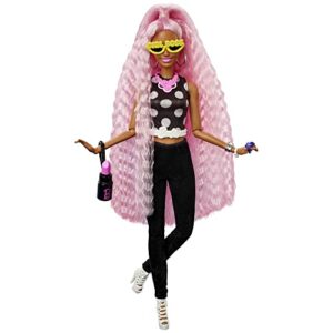 Barbie Extra Deluxe Doll & Accessories Set with Pet, Mix & Match Pieces for 30+ Looks, Multiple Flexible Joints, Gift for Kids 3 Years Old & Up