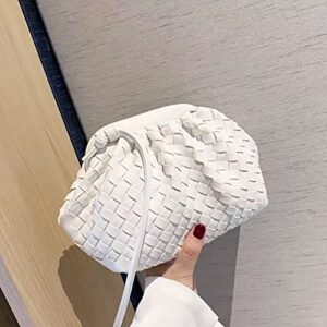 NAARIIAN Trendy Dumpling Ruched Clutch Cloud Shape Dupe Chunky Chain Shoulder Bag PU Leather Woven Handbag(White S)