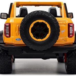 Jada Toys Just Trucks 1:24 2021 Ford Bronco Die-cast Car Orange with Tire Rack, Toys for Kids and Adults