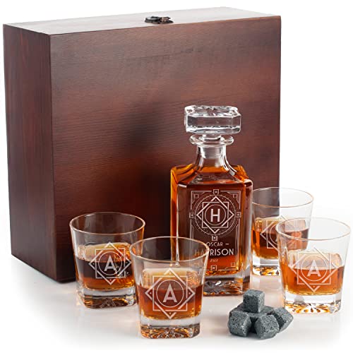 Personalized Whiskey Decanter Set with Glasses, 5 PC - 4 Optional Designs - Custom Whiskey Liquor Decanter 25 Oz with 4 Whiskey Glasses, Personalized Gifts for Men, D1