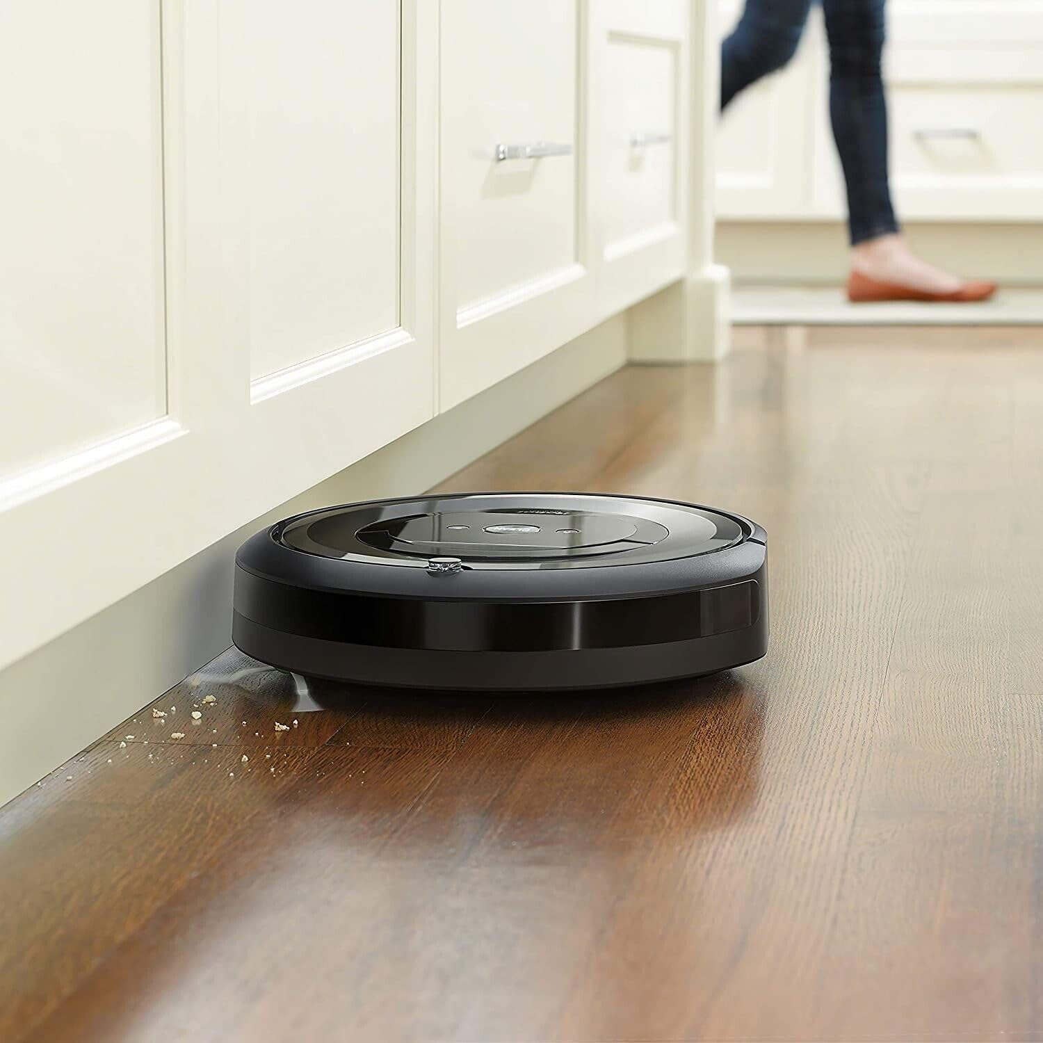 iRobot Roomba i4 Vacuum Cleaning Robot (Renewed)