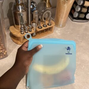 Gaia's Eco Kitchen Multipurpose Reusable Food Storage Bags - Silicone Pouches - Leakproof, Sustainable - Fresh & Frozen Meals, Snacks, On-The-Go - Freezer, Oven, Microwave, Dishwasher Safe - 3 Pack (16 oz, 30 oz, & 50 oz)