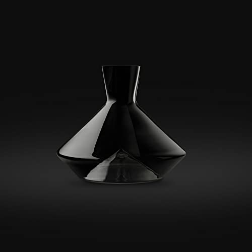 JOSEPHINE Decanter - Brilliant | Hand blown decanter | Designed by Kurt Josef Zalto | This crystal glass decanter is designed for 0.75l wine bottles.