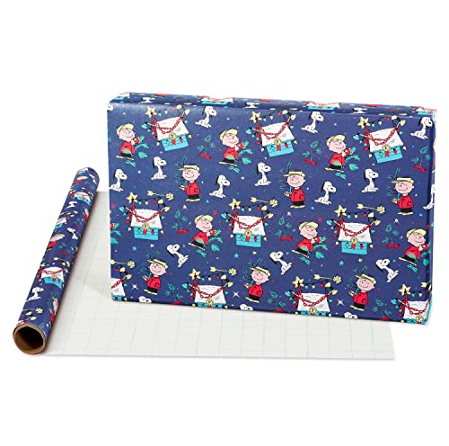 American Greetings 105 sq. ft. Peanuts Christmas Wrapping Paper Bundle with Cut Lines, Peanuts Characters (3 Rolls 30 in. x 14 ft.)