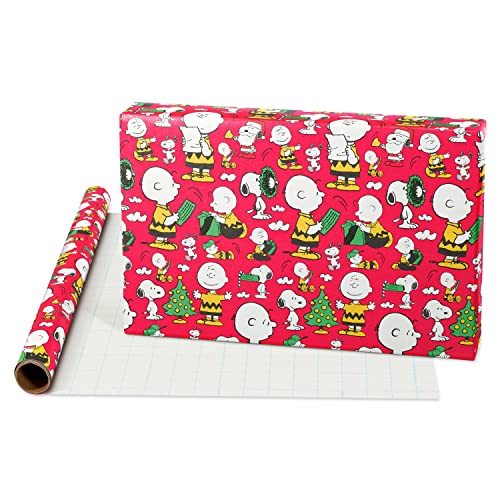 American Greetings 105 sq. ft. Peanuts Christmas Wrapping Paper Bundle with Cut Lines, Peanuts Characters (3 Rolls 30 in. x 14 ft.)