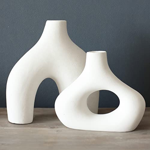 Carrot's Den Donut Vase, Set of 2 - Minimalist Nordic Style, White Ceramic Hollow Donut Vase Decor | Table Centerpiece, Boho, Wedding, Living Room, Bookshelf, Office, Modern Home Decor (Warm White)