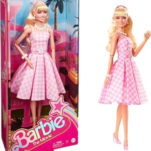 Barbie The Movie Doll, Margot Robbie as Barbie, Collectible Doll Wearing Pink and White Gingham Dress with Daisy Chain Necklace for 6 years and up