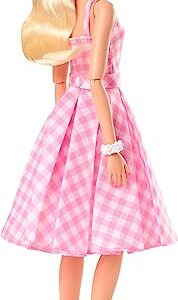 Barbie The Movie Doll, Margot Robbie as Barbie, Collectible Doll Wearing Pink and White Gingham Dress with Daisy Chain Necklace for 6 years and up