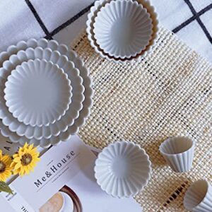 8Pcs/Set 1:6 Miniature Dollhouse Tableware Mini Plates Bowl Cup Set Dollhouse Chrysanthemum Bowl Dish Plate Set Mini Kitchenware for Barbies Doll Food Kitchen Accessories Toy