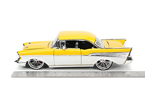 Jada Toys Big Time Muscle 1:24 1957 Chevy Bel-Air Die-cast Car Yellow, Toys for Kids and Adults