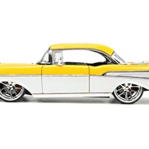 Jada Toys Big Time Muscle 1:24 1957 Chevy Bel-Air Die-cast Car Yellow, Toys for Kids and Adults