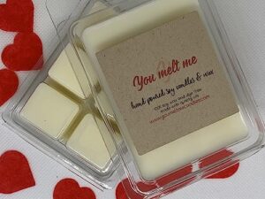 hay ride-soy wax melt-super fragrant- multiple scents available- free surprise wax melt sample with order -one bar six cubes- hand poured - dye free (hay rides)