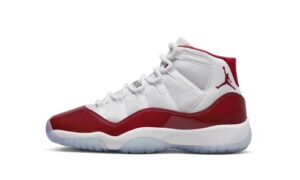 jordan youth air jordan 11 gs 378038 116 cherry 2022 - size 4y