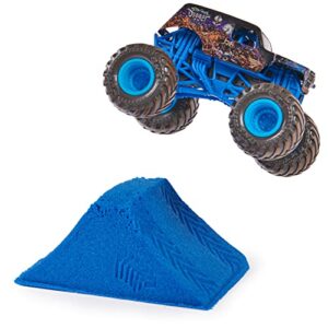 Monster Jam, Son-uva Digger Monster Dirt 1lb Playset with Official 1:64 Scale Die-Cast Monster Truck, Kids Toys for Boys Ages 3 and up