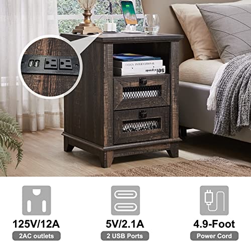 OKD Nightstand with Charging Station, 18'' Industrial & Farmhouse End Table with 2 Drawers & Open Cubby, Rustic Mesh Drawer Sofa Side Table w/Storage for Bedroom, Living Room, Office, Dark Rustic Oak