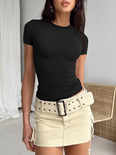 Trendy Queen Y2K Summer Crop Tops for Women - Scoop Neck, Slim Fit, Short Sleeve Tees - Black