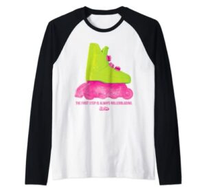 barbie the movie - rollerblading barbie raglan baseball tee