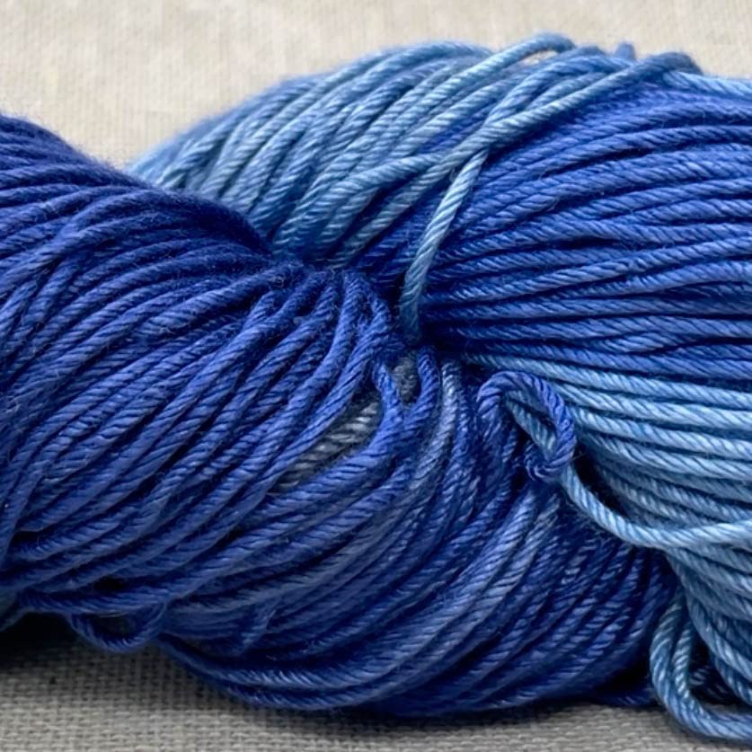 100% Viscose Vegetable Silk Yarn. Skein Format 100 gr. Great for uses Knitting, Crochet, Weaving, Mixed Media, Loom. Hand Dyed