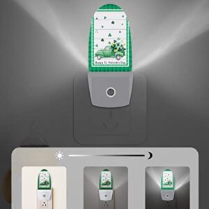 St. Patrick's Day Night Light, LED Plug in Night Light, Green Checkered Board Truck Clover on Wood Night Lights with Dusk to Dawn Sensor Decorative Kids/Adults Nightlight for Bedroom Bathroom