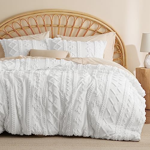 Bedsure Tufted Boho Comforter Set Queen - White Boho Bedding Comforter Set, 3 Pieces Farmhouse Shabby Chic Embroidery Bed Set, Soft Jacquard Comforter for Women Men Girls