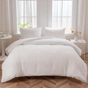 LAVACHEY California King Comforter Set, Tufted White Comforter Set, Boho Bedding Comforter Sets Extra Fluffy, Ideal for All Seasons 3 Pieces (1 Comforter, 2 Pillowcases)