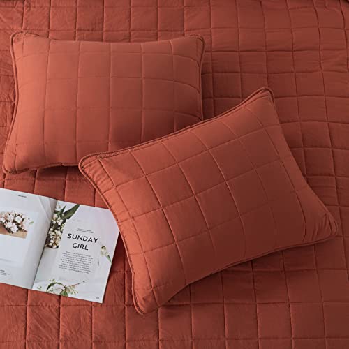 Burnt Orange Quilt California Cal King Size Bedding Sets with Pillow Shams, Oversized Red Lightweight Soft Bedspread Coverlet, Quilted Blanket Thin Comforter Bed Cover, 3 Pieces, 118x106 inches