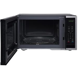 Magic Chef MC110MST Countertop Microwave Oven, Standard Microwave for Kitchen Spaces, 1,000 Watts, 1.1 Cubic Feet, Stainless Steel