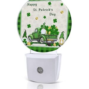 Night Light Plug into Wall, LED Nightlights St. Patrick's Day Green Truck Gnome Shamrock Linen Small Nightlight Auto Dusk-to-Dawn Sensor Lamp LED Night Lights for Kid's Bedroom, Bathroom