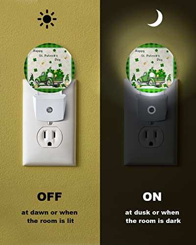 Night Light Plug into Wall, LED Nightlights St. Patrick's Day Green Truck Gnome Shamrock Linen Small Nightlight Auto Dusk-to-Dawn Sensor Lamp LED Night Lights for Kid's Bedroom, Bathroom