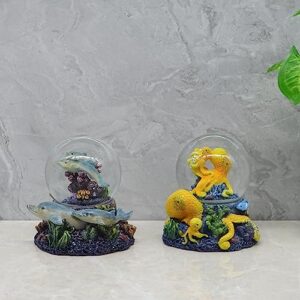 3.75 inch Mother and Child Octopus Snow Globe, Octopus Statue ，Sparkling Water Globe Doll, Collectible Novelty Decorations, Suitable for Home Decoration, for Birthday, Decorations and Gifts