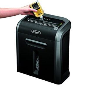 Fellowes 14C10 14-Sheet Cross-Cut Home Office Paper Shredder & Powershred Performance Shredder Oil, 16 oz. Extended Nozzle Bottle (3525010)