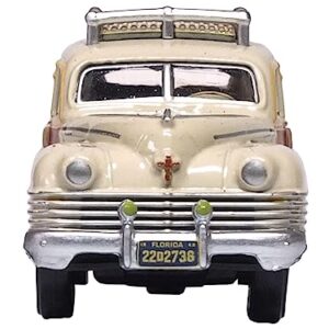 1942 Chrysler Town & Country Woody Wagon Catalina Tan with Wood Panels and Roof Rack 1/87 (HO) Scale Diecast Model Car by Oxford Diecast 87CB42003